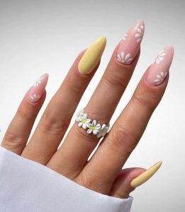 Spring Oval Nails 2024: Fresh Designs & Pastel Trends | Nail Art Ideas