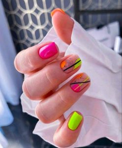 Chic Short Spring Nails 2024: Trendy Gel & Acrylic Designs for a Fresh Look