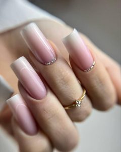 22 Stunning Soft Summer Nail Colors and Designs for a Chic Season Look