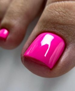 20 Stunning Pink Toe Nail Designs: From Subtle Soft Shades to Bold Neon