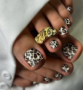 22 Stunning Toe Nail Art Designs: Explore Elegant, Bold, and Playful ...