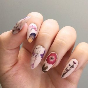 20 Gorgeous Fall Flower Nail Art Ideas for a Stunning Seasonal Manicure