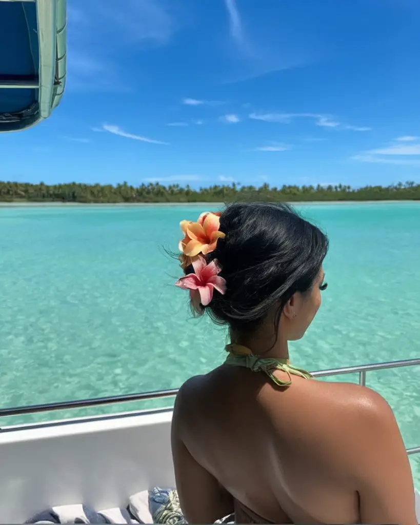 24 Fresh Swimming Hairstyles for Summer 2025 – Easy Ideas for Long ...